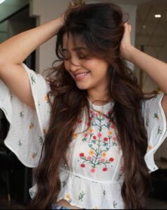 [1077+] Cute Simple Girl Pic, Dp, Images, Photos, Pictures & Wallpapers ...